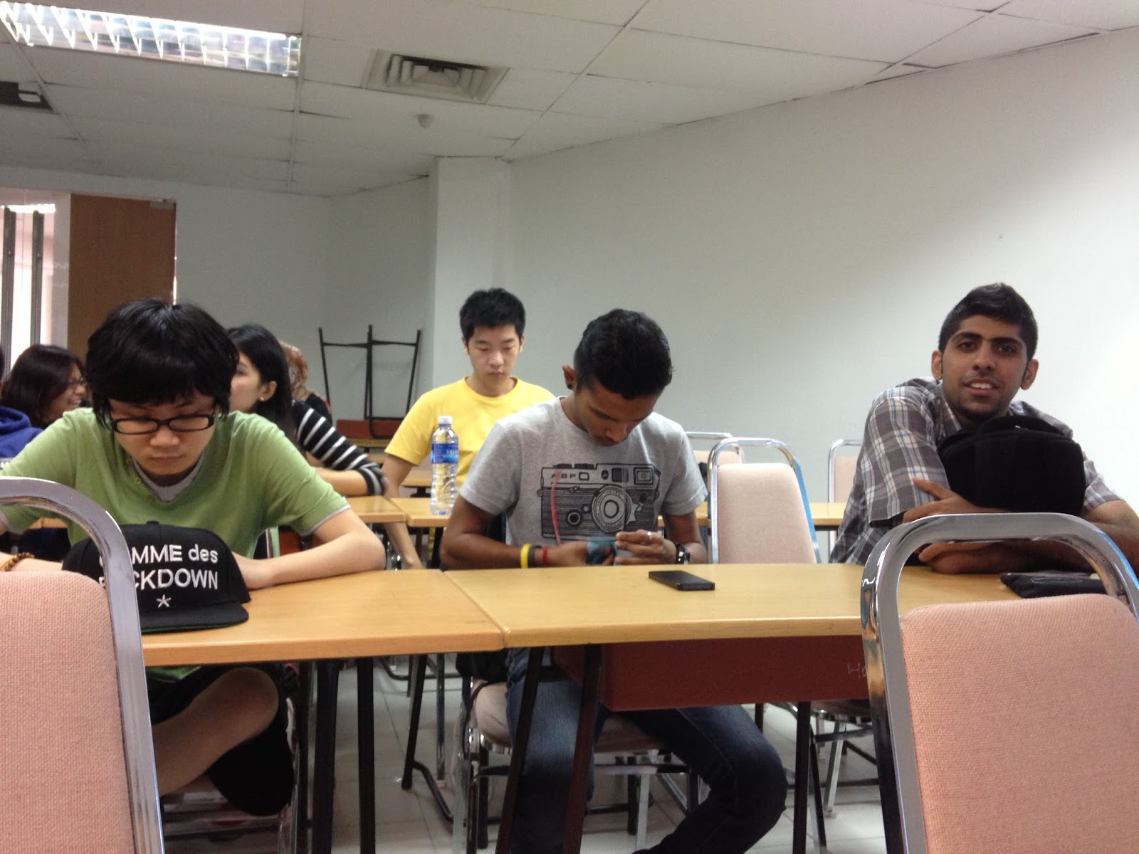 Bored in Class What To Do : 10 Best Ideas for You in College - Mr Sai ...